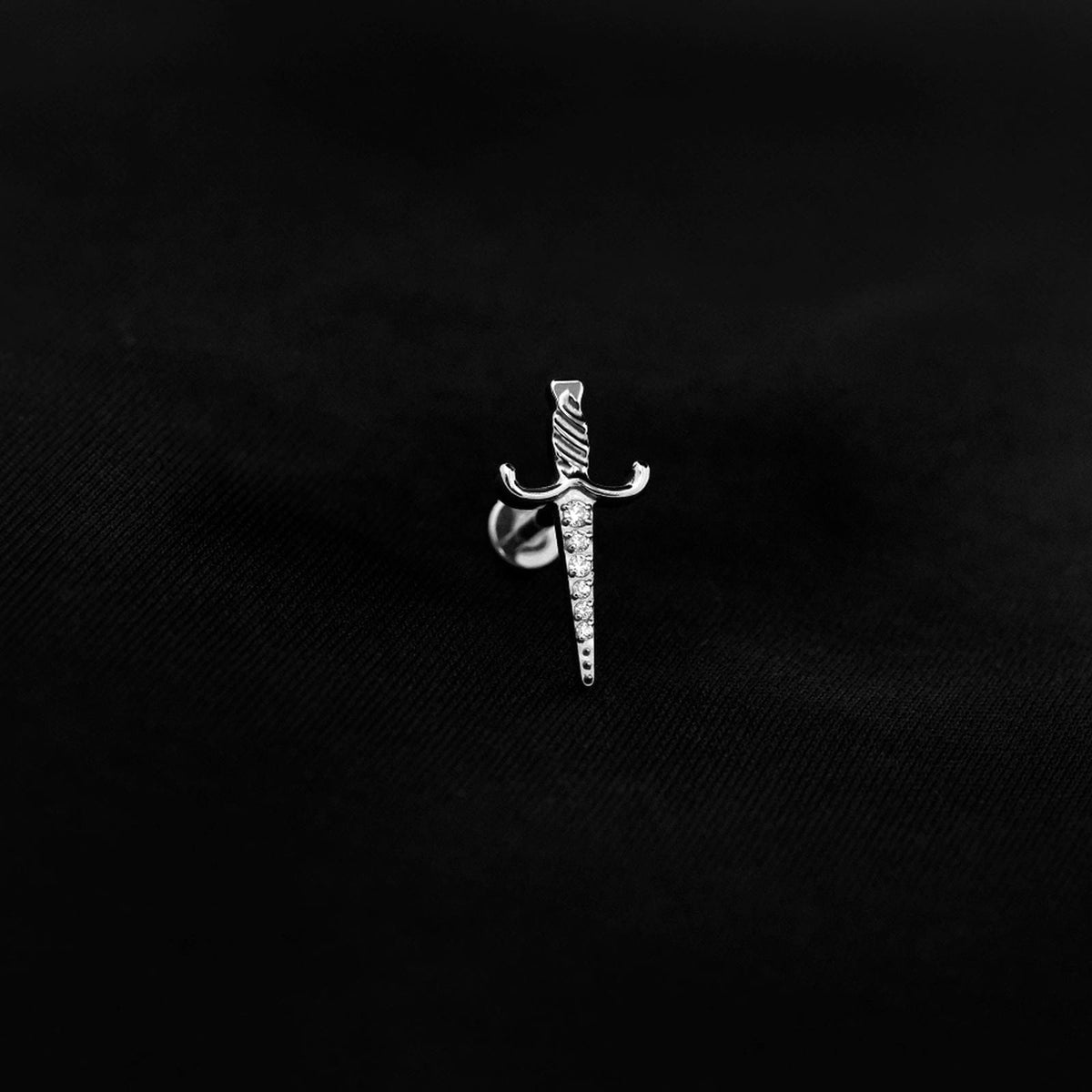 ASTM F136 Implant Grade Titanium CZ Dagger Labret Stud – Pheenix Piercing